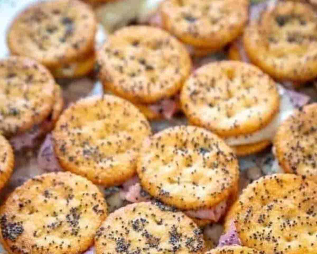 RITZ CRACKER PARTY SANDWICHES - Easy Recipes Idea